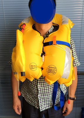 China Solas inflatable life vest supplier